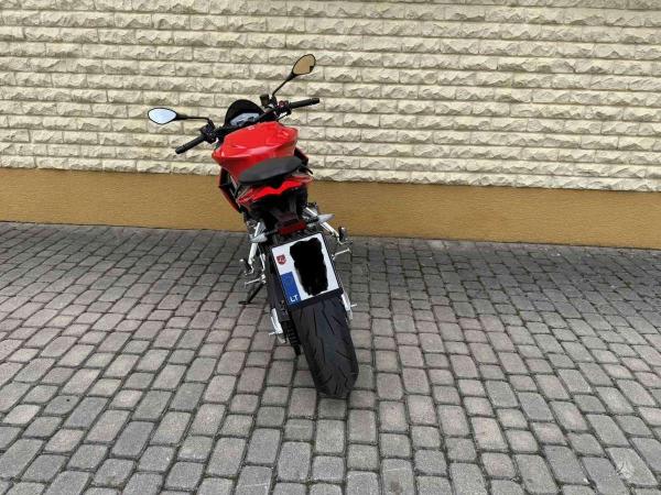 Aprilia Tuono 2025 Tauragė, ar dzinēja tilpumu 0.66 L un nobraukumu 4 tūkst. km par 7400 €, foto 8 vietnē AUTOMOTO.COM.LV