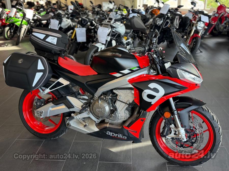 Red Aprilia Tuono 2022 in Tallinn, with an engine capacity of 0.66 L and mileage of 56 thousand km for 4990 €, photo 1 on AUTOMOTO.COM.LV