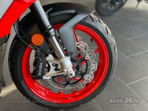 Red Aprilia Tuono 2022 in Tallinn, with an engine capacity of 0.66 L and mileage of 56 thousand km for 4990 €, photo 10 on AUTOMOTO.COM.LV