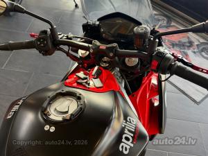 Red Aprilia Tuono 2022 in Tallinn, with an engine capacity of 0.66 L and mileage of 56 thousand km for 4990 €, photo 11 on AUTOMOTO.COM.LV
