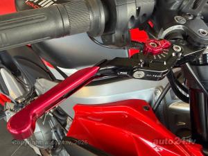 Red Aprilia Tuono 2022 in Tallinn, with an engine capacity of 0.66 L and mileage of 56 thousand km for 4990 €, photo 12 on AUTOMOTO.COM.LV