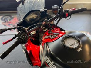 Red Aprilia Tuono 2022 in Tallinn, with an engine capacity of 0.66 L and mileage of 56 thousand km for 4990 €, photo 17 on AUTOMOTO.COM.LV