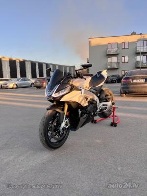 White Aprilia Tuono 2022 in Rakvere, with an engine capacity of 1.08 L and mileage of 23 thousand km for 11500 €, photo 1 on AUTOMOTO.COM.LV
