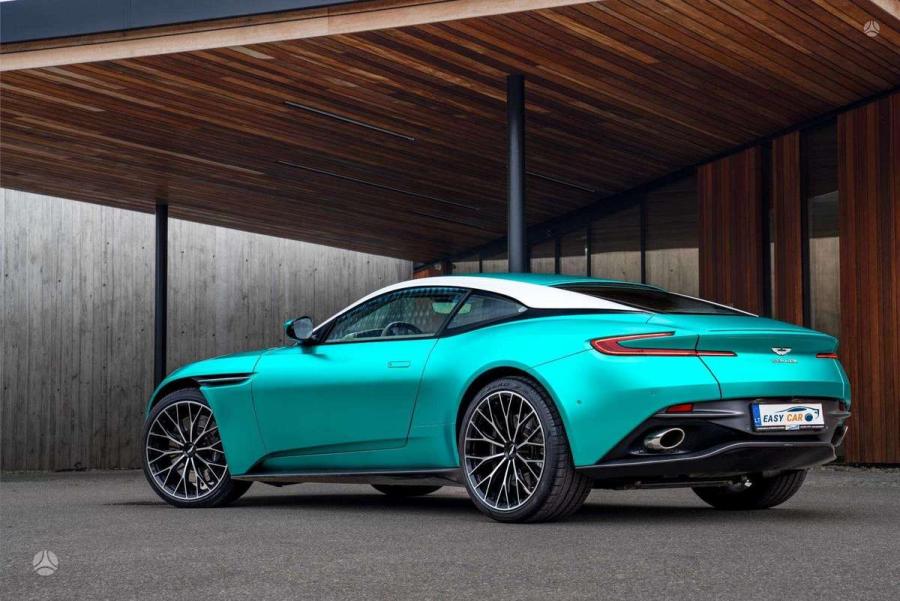 Pelēks Aston Martin DB11 2021 Viļņa, ar dzinēja tilpumu 4.00 L un nobraukumu 24 tūkst. km par 96000 €, foto 9 vietnē AUTOMOTO.COM.LV