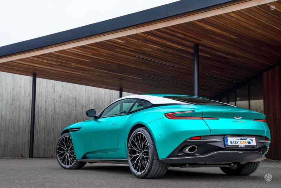Pelēks Aston Martin DB11 2021 Viļņa, ar dzinēja tilpumu 4.00 L un nobraukumu 24 tūkst. km par 96000 €, foto 14 vietnē AUTOMOTO.COM.LV