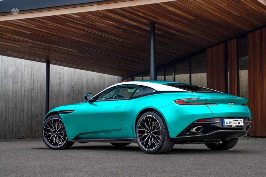 Pelēks Aston Martin DB11 2021 Viļņa, ar dzinēja tilpumu 4.00 L un nobraukumu 27 tūkst. km par 96000 €, foto 14 vietnē AUTOMOTO.COM.LV