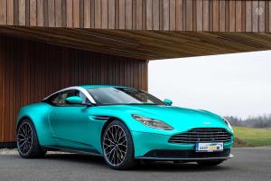 Pelēks Aston Martin DB11 2021 Viļņa, ar dzinēja tilpumu 4.00 L un nobraukumu 27 tūkst. km par 96000 €, foto 5 vietnē AUTOMOTO.COM.LV
