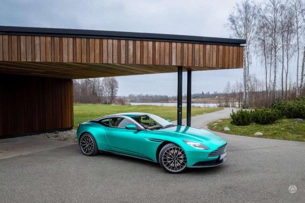 Pelēks Aston Martin DB11 2021 Viļņa, ar dzinēja tilpumu 4.00 L un nobraukumu 27 tūkst. km par 96000 €, foto 5 vietnē AUTOMOTO.COM.LV