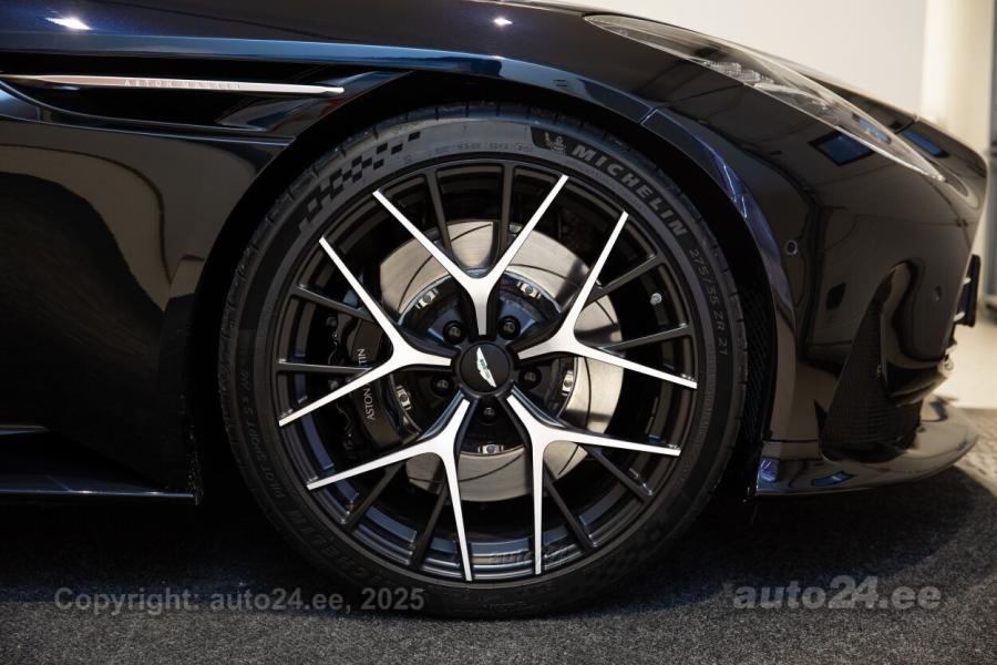 Melns Aston Martin DB12 2024 Tallina, ar dzinēja tilpumu 4.00 L un nobraukumu 2 tūkst. km par 267413 €, foto 6 vietnē AUTOMOTO.COM.LV