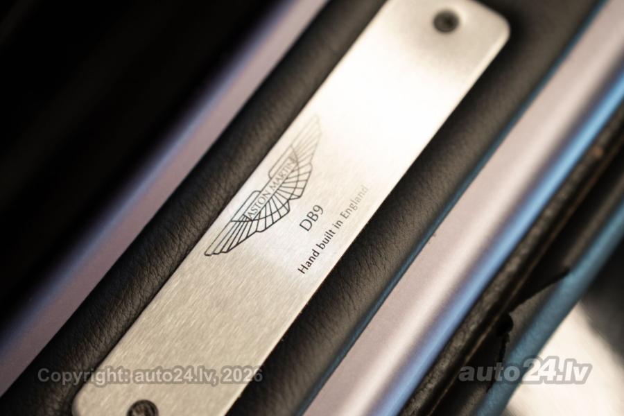 Melns Aston Martin DB9 2009 Tallina, ar dzinēja tilpumu 5.90 L un nobraukumu 46 tūkst. km par 59000 €, foto 22 vietnē AUTOMOTO.COM.LV
