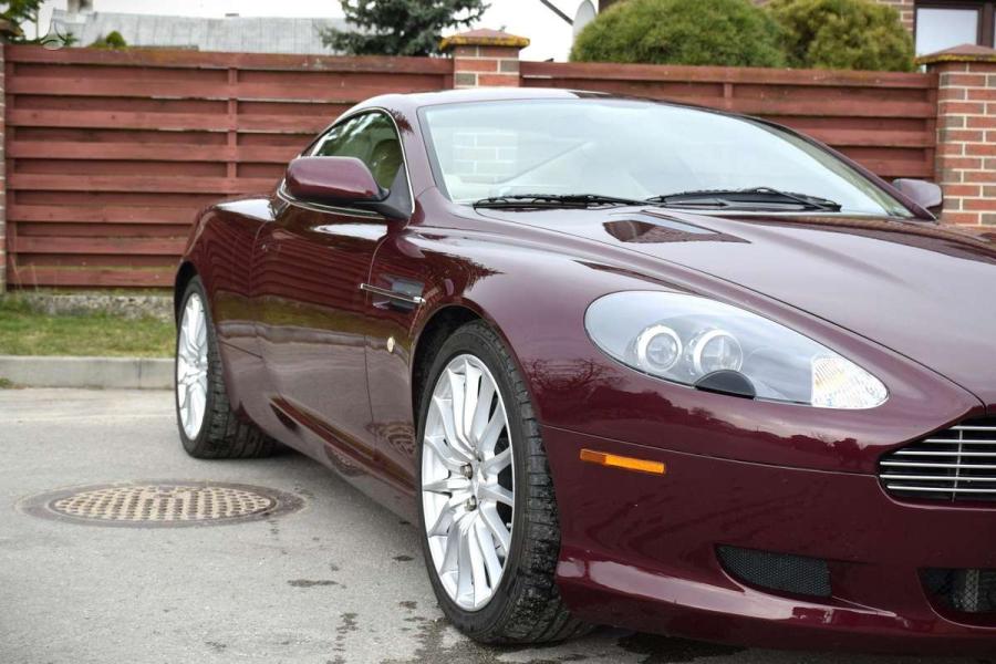 Red Aston Martin DB9 2005 in Klaipeda, with an engine capacity of 5.94 L and mileage of 106 thousand km for 34900 €, photo 3 on AUTOMOTO.COM.LV