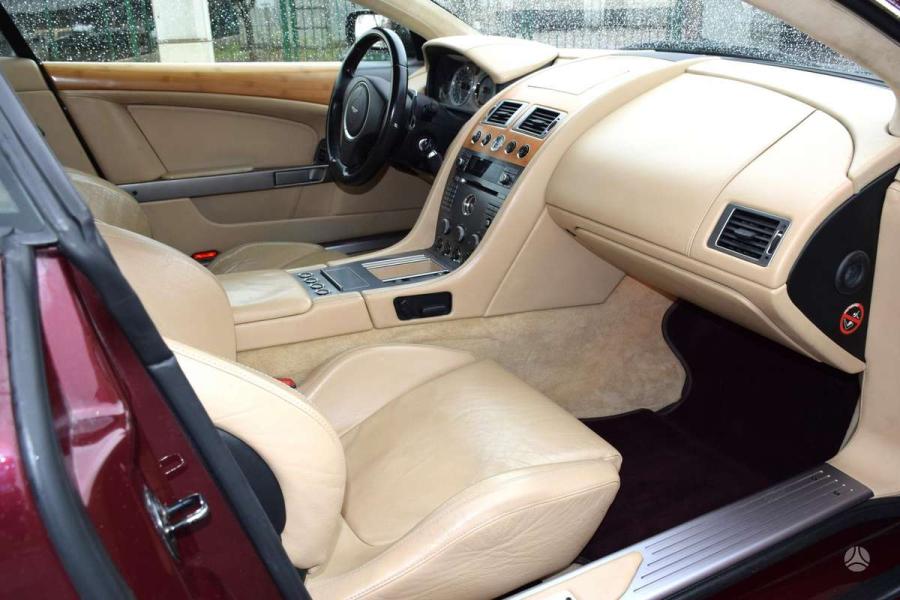 Red Aston Martin DB9 2005 in Klaipeda, with an engine capacity of 5.94 L and mileage of 106 thousand km for 34900 €, photo 11 on AUTOMOTO.COM.LV