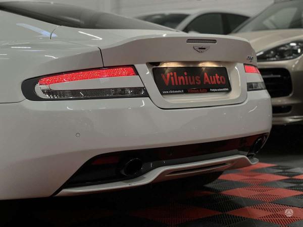 Balts Aston Martin DB9 2015 Viļņa, ar dzinēja tilpumu 5.94 L un nobraukumu 59 tūkst. km par 79999 €, foto 9 vietnē AUTOMOTO.COM.LV