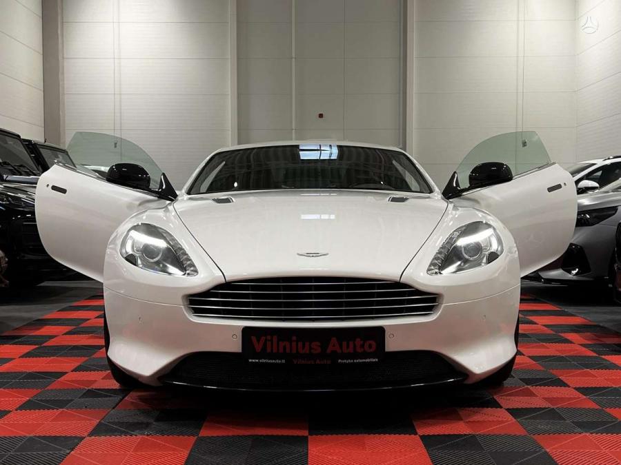 Balts Aston Martin DB9 2015 Viļņa, ar dzinēja tilpumu 5.94 L un nobraukumu 59 tūkst. km par 79999 €, foto 14 vietnē AUTOMOTO.COM.LV