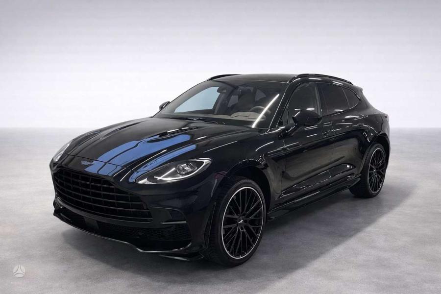 Black Aston Martin DBX 2023 in Vilnius, with an engine capacity of 3.98 L and mileage of 31 thousand km for 159999 €, photo 3 on AUTOMOTO.COM.LV