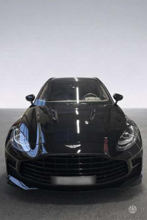 Black Aston Martin DBX 2023 in Vilnius, with an engine capacity of 3.98 L and mileage of 31 thousand km for 159999 €, photo 5 on AUTOMOTO.COM.LV