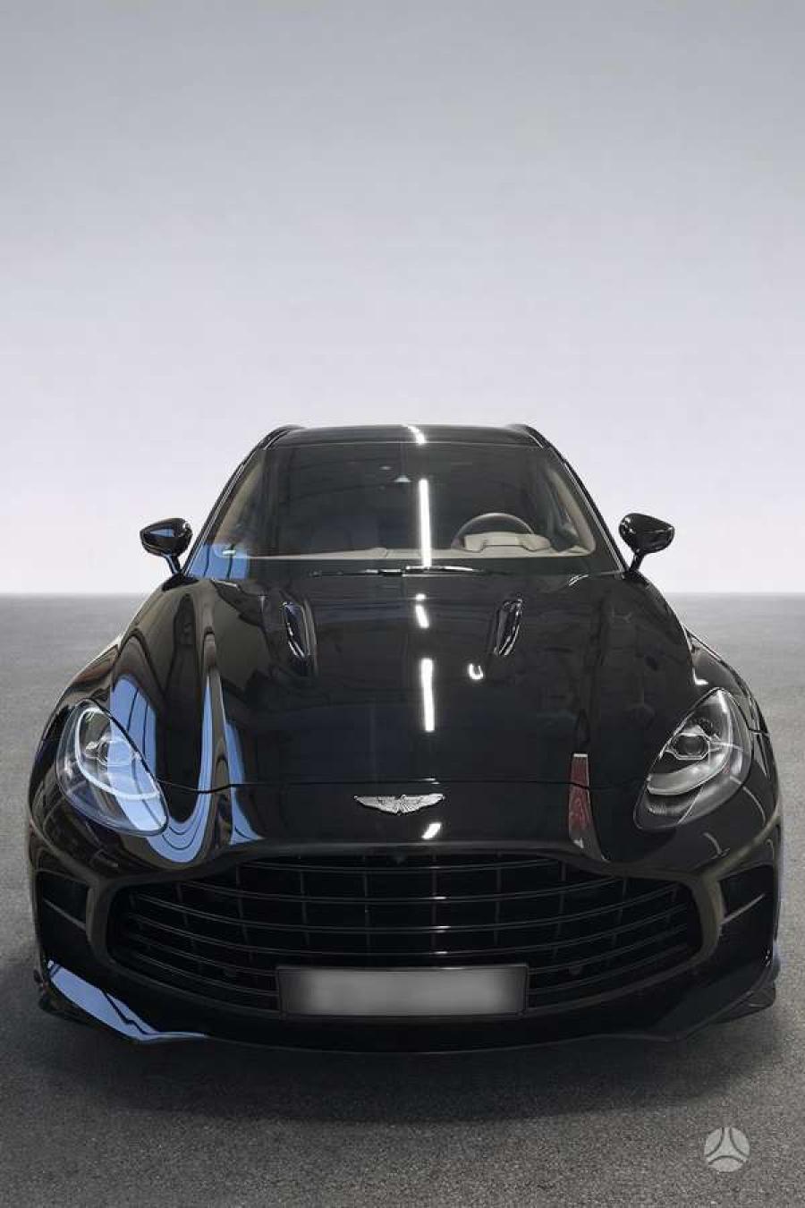 Black Aston Martin DBX 2023 in Vilnius, with an engine capacity of 3.98 L and mileage of 31 thousand km for 159999 €, photo 5 on AUTOMOTO.COM.LV