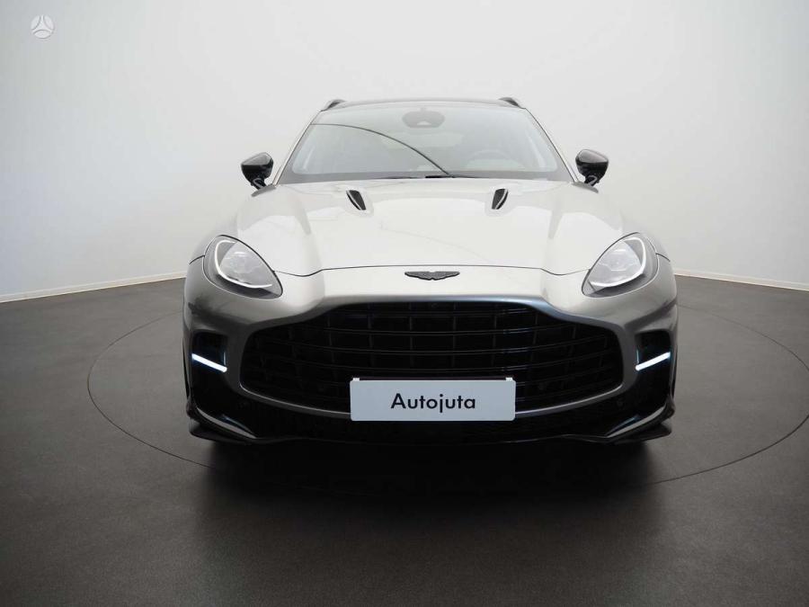 Pelēks Aston Martin DBX 2024 Viļņa, ar dzinēja tilpumu 3.98 L un nobraukumu 9 tūkst. km par 190000 €, foto 3 vietnē AUTOMOTO.COM.LV