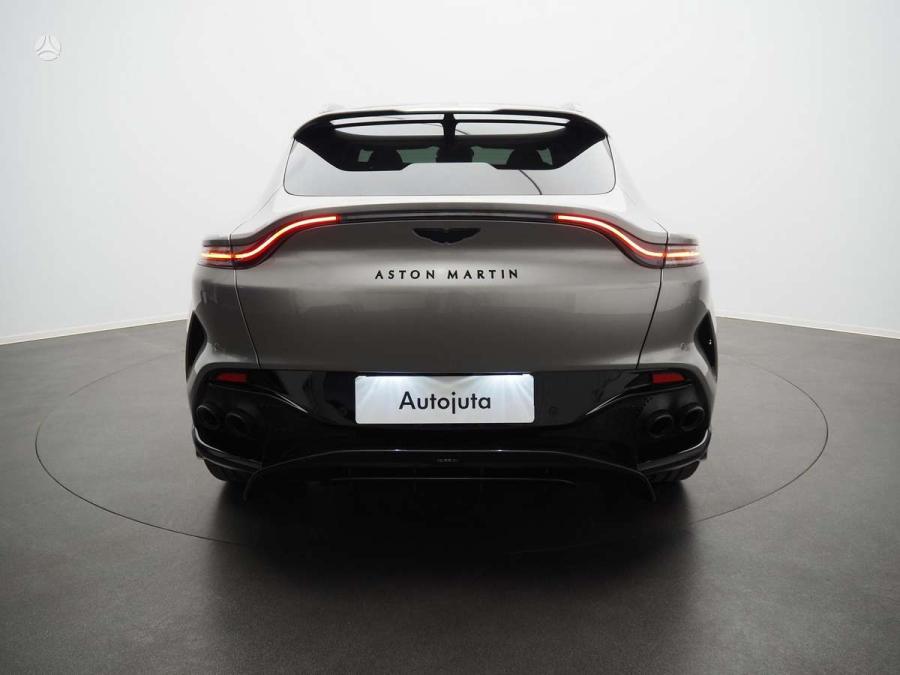 Pelēks Aston Martin DBX 2024 Viļņa, ar dzinēja tilpumu 3.98 L un nobraukumu 9 tūkst. km par 190000 €, foto 6 vietnē AUTOMOTO.COM.LV