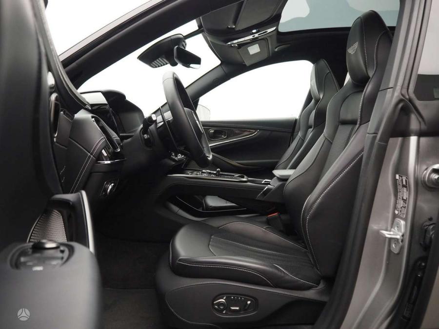 Pelēks Aston Martin DBX 2024 Viļņa, ar dzinēja tilpumu 3.98 L un nobraukumu 9 tūkst. km par 190000 €, foto 9 vietnē AUTOMOTO.COM.LV