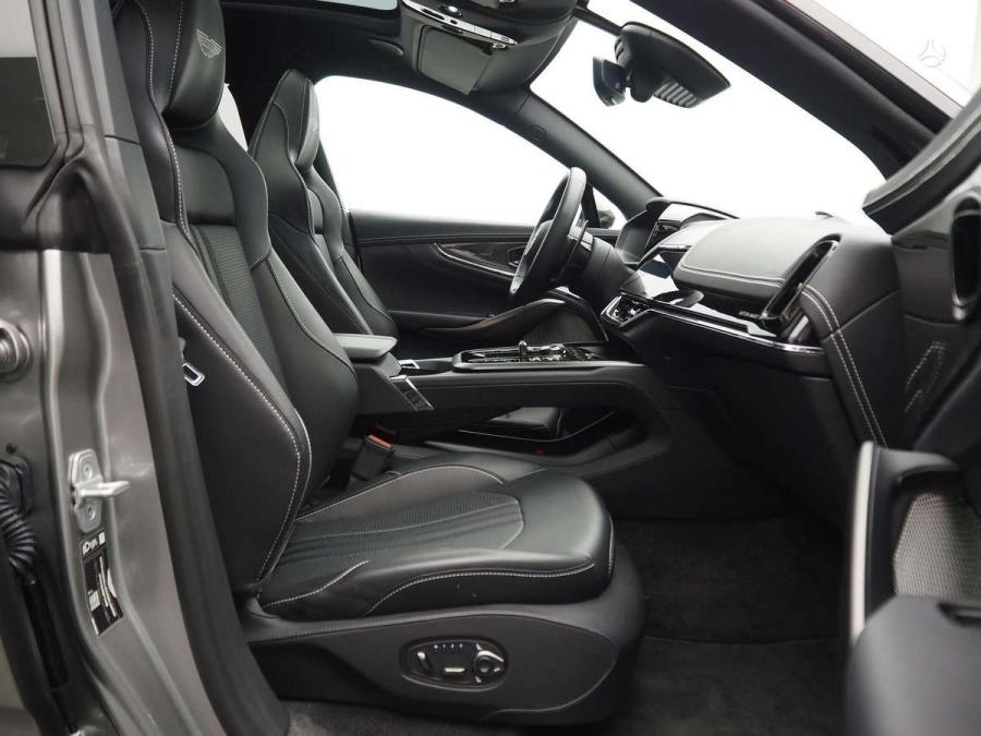 Pelēks Aston Martin DBX 2024 Viļņa, ar dzinēja tilpumu 3.98 L un nobraukumu 9 tūkst. km par 190000 €, foto 13 vietnē AUTOMOTO.COM.LV
