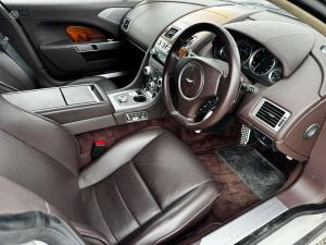 Grey Aston Martin Lagonda 2014 in Vilnius, with an engine capacity of 6.00 L and mileage of 104 thousand km for 35000 €, photo 14 on AUTOMOTO.COM.LV