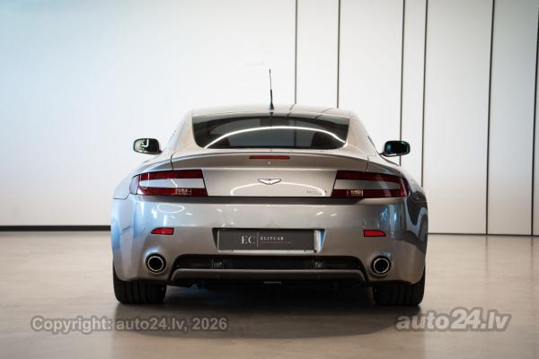 Pelēks Aston Martin v8-vantage 2006 Tallina, ar dzinēja tilpumu 4.30 L un nobraukumu 55 tūkst. km par 51058 €, foto 10 vietnē AUTOMOTO.COM.LV