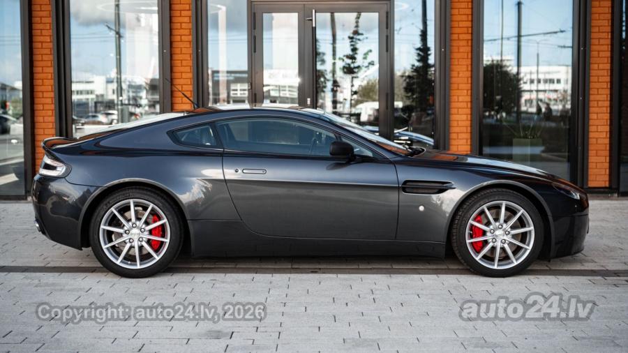 Pelēks Aston Martin v8-vantage 2006 Tallina, ar dzinēja tilpumu 4.30 L un nobraukumu 80 tūkst. km par 47900 €, foto 8 vietnē AUTOMOTO.COM.LV