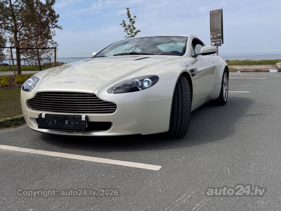 White Aston Martin v8-vantage 2007 in Tallinn, with an engine capacity of 4.30 L and mileage of 33 thousand km for 46500 €, photo 3 on AUTOMOTO.COM.LV