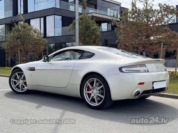 White Aston Martin v8-vantage 2007 in Tallinn, with an engine capacity of 4.30 L and mileage of 33 thousand km for 46500 €, photo 5 on AUTOMOTO.COM.LV