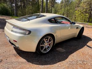White Aston Martin v8-vantage 2007 in Tallinn, with an engine capacity of 4.30 L and mileage of 33 thousand km for 46500 €, photo 13 on AUTOMOTO.COM.LV