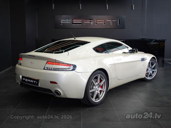 White Aston Martin v8-vantage 2007 in Tallinn, with an engine capacity of 4.30 L and mileage of 33 thousand km for 46500 €, photo 3 on AUTOMOTO.COM.LV