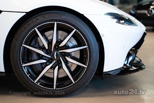 Balts Aston Martin v8-vantage 2019 Tallina, ar dzinēja tilpumu 4.00 L un nobraukumu 41 tūkst. km par 105400 €, foto 5 vietnē AUTOMOTO.COM.LV