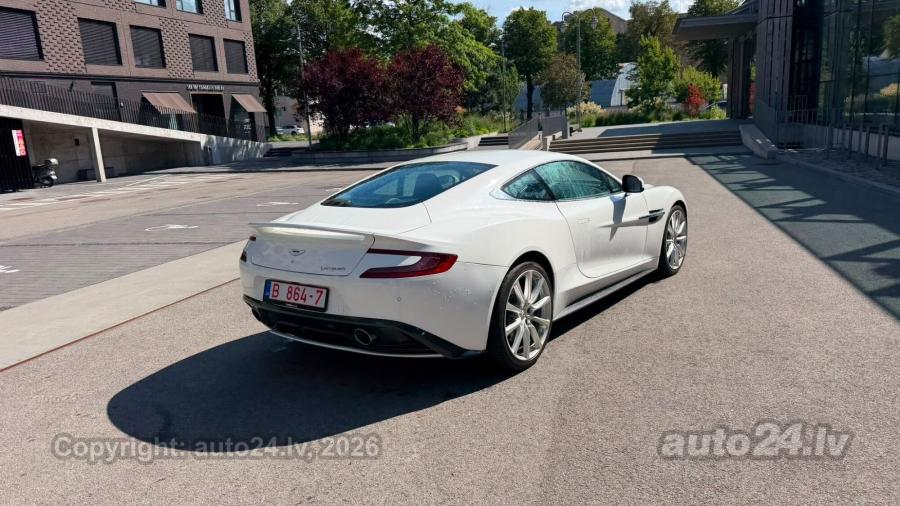 Balts Aston Martin Vanquish 2015 Rīga, ar dzinēja tilpumu 5.95 L un nobraukumu 75 tūkst. km par 115000 €, foto 9 vietnē AUTOMOTO.COM.LV