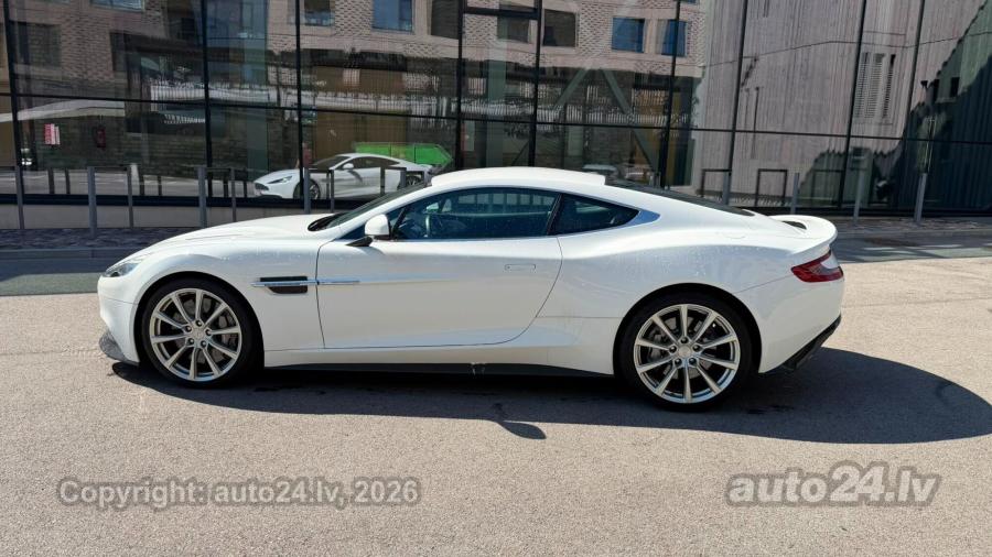 Balts Aston Martin Vanquish 2015 Rīga, ar dzinēja tilpumu 5.95 L un nobraukumu 75 tūkst. km par 115000 €, foto 14 vietnē AUTOMOTO.COM.LV