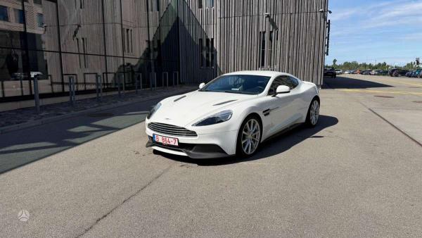 Balts Aston Martin Vanquish 2015 Rīga, ar dzinēja tilpumu 5.94 L un nobraukumu 75 tūkst. km par 112530 €, foto 2 vietnē AUTOMOTO.COM.LV