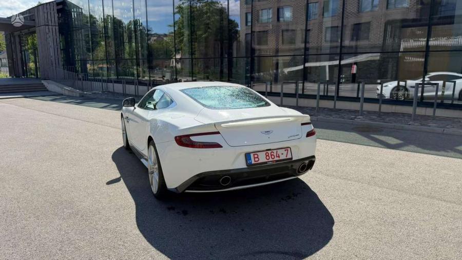 Balts Aston Martin Vanquish 2015 Rīga, ar dzinēja tilpumu 5.94 L un nobraukumu 75 tūkst. km par 112530 €, foto 11 vietnē AUTOMOTO.COM.LV