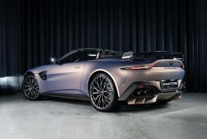 Aston Martin Vantage 2023 in Vilnius, with an engine capacity of 3.98 L and mileage of 4 thousand km for 154998 €, photo 7 on AUTOMOTO.COM.LV