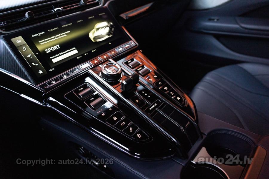 Aston Martin Vantage 2025 in Tallinn, with an engine capacity of 4.00 L and mileage of 1 thousand km for 240000 €, photo 21 on AUTOMOTO.COM.LV