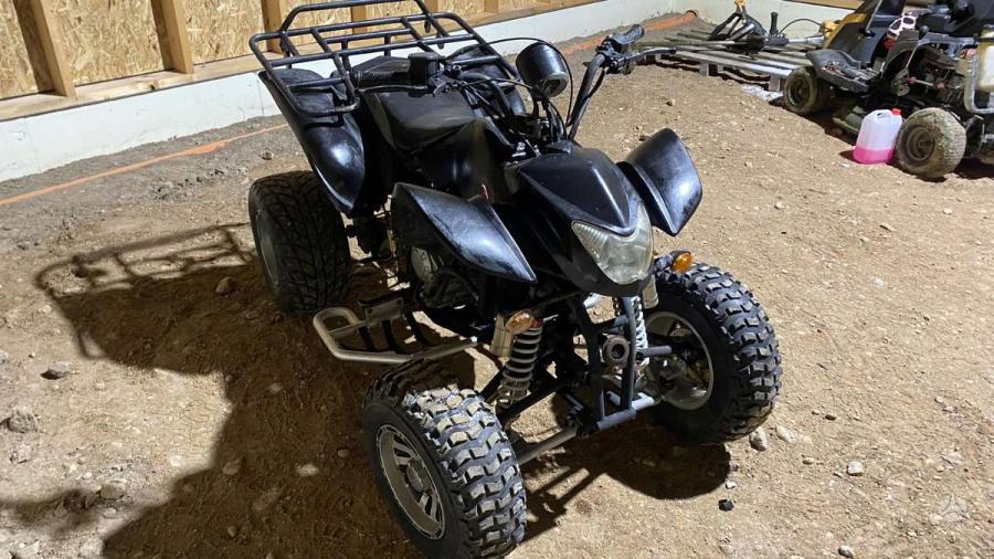 Black ATV 250cc 2008 in Prienai, with an engine capacity of 0.25 L and mileage of 6 thousand km for 850 €, photo 4 on AUTOMOTO.COM.LV