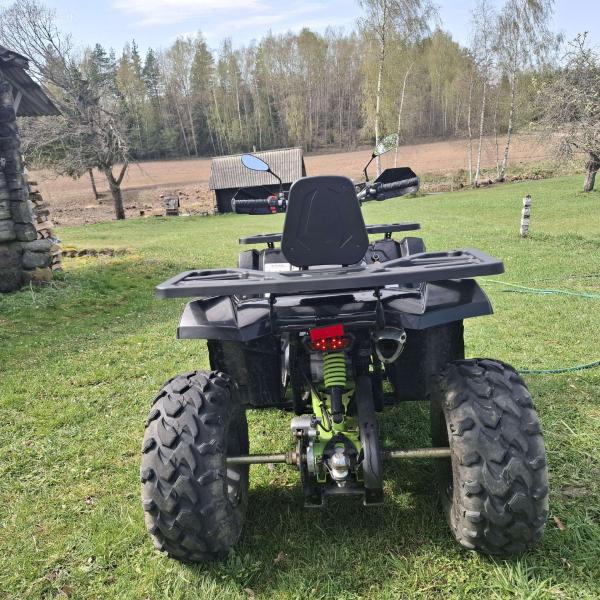 Melns ATV 250cc 2021 Ignalina, ar dzinēja tilpumu 0.25 L un nobraukumu 2 tūkst. km par 1500 €, foto 3 vietnē AUTOMOTO.COM.LV