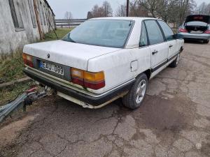 Black Audi 100 1986 in Salcininkai, with an engine capacity of 2.23 L and mileage of 400 thousand km for 2300 €, photo 5 on AUTOMOTO.COM.LV