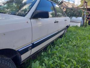 Black Audi 100 1986 in Salcininkai, with an engine capacity of 2.23 L and mileage of 400 thousand km for 2300 €, photo 8 on AUTOMOTO.COM.LV