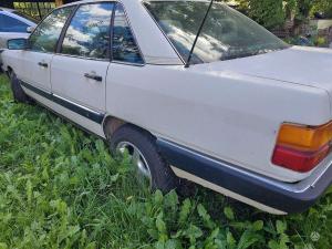 Black Audi 100 1986 in Salcininkai, with an engine capacity of 2.23 L and mileage of 400 thousand km for 2300 €, photo 9 on AUTOMOTO.COM.LV