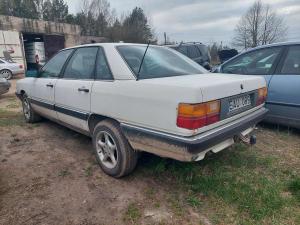 Black Audi 100 1986 in Salcininkai, with an engine capacity of 2.23 L and mileage of 400 thousand km for 2300 €, photo 16 on AUTOMOTO.COM.LV