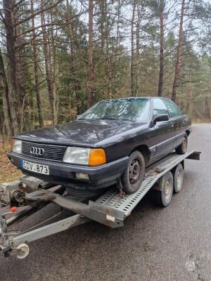 Black Audi 100 1988 in Panevezys, with an engine capacity of 1.99 L and mileage of 246 thousand km for 650 €, photo 3 on AUTOMOTO.COM.LV