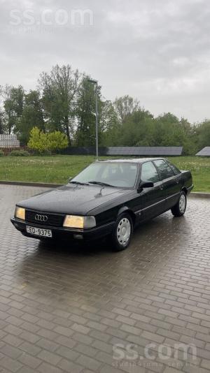 Melns Audi 100 1990 Jelgava, ar dzinēja tilpumu 2.30 L un nobraukumu 250 tūkst. km par 2000 €, foto  vietnē AUTOMOTO.COM.LV