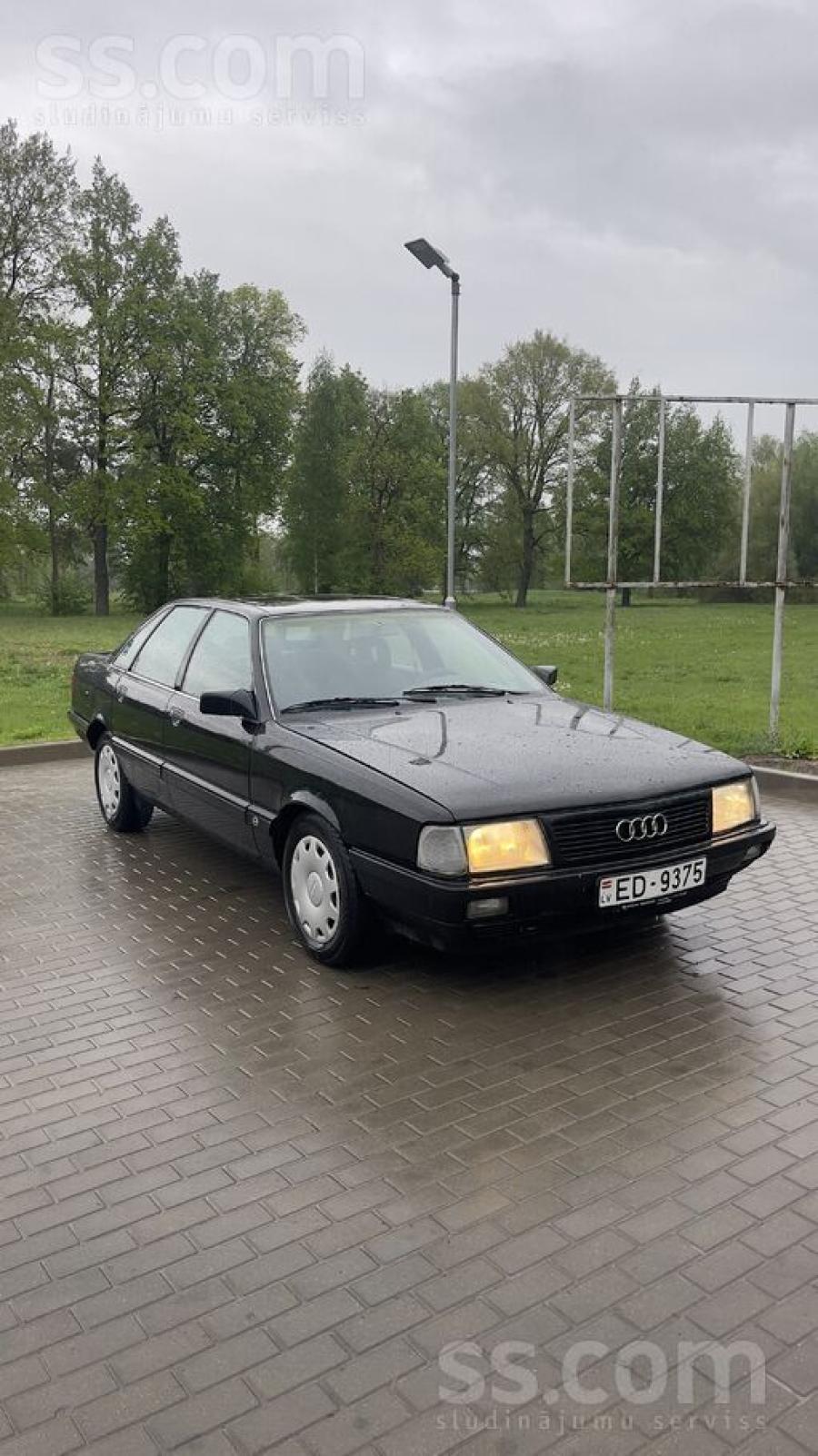 Black Audi 100 1990 in Jelgava, with an engine capacity of 2.30 L and mileage of 250 thousand km for 2000 €, photo 3 on AUTOMOTO.COM.LV