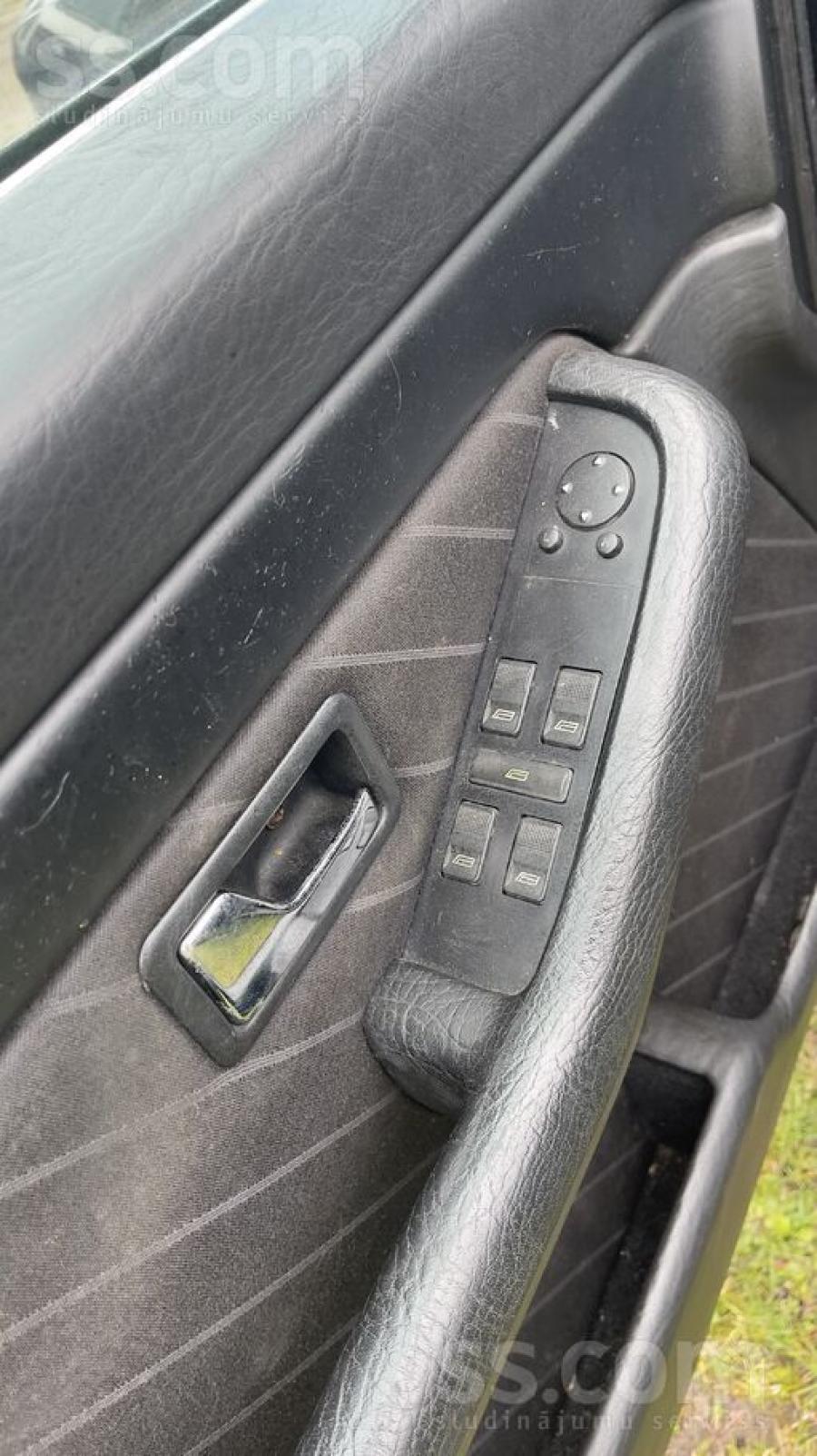 Black Audi 100 1990 in Jelgava, with an engine capacity of 2.30 L and mileage of 250 thousand km for 2000 €, photo 9 on AUTOMOTO.COM.LV