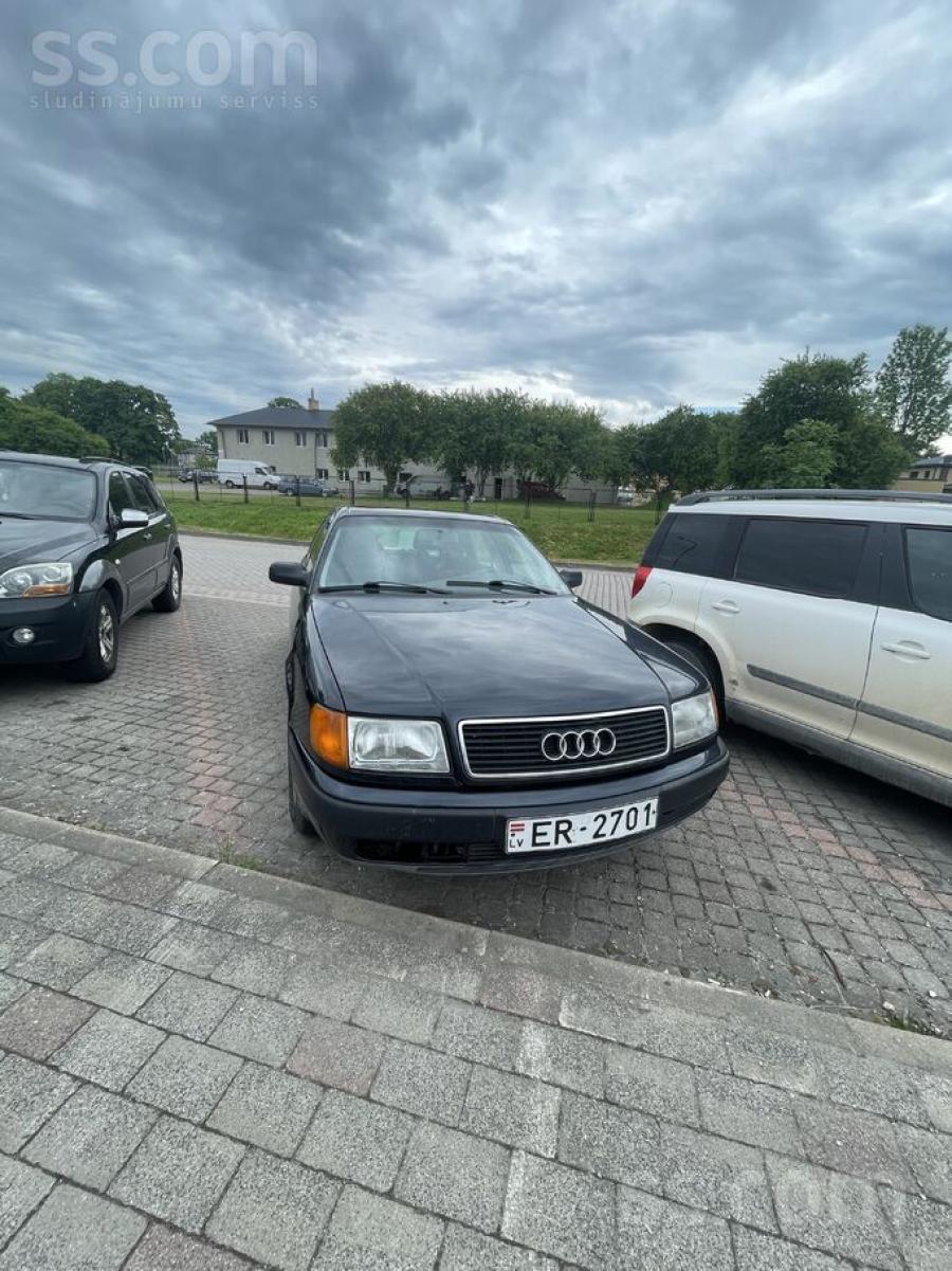 Black Audi 100 1991 in Ventspils, with an engine capacity of 2.00 L and mileage of 209 thousand km for 700 €, photo 4 on AUTOMOTO.COM.LV